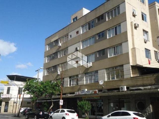 Semi mobiliado 81m² área útil. Bairro São Geraldo