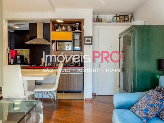 Semi mobiliado, reformado, predio com piscina, academia, sauna