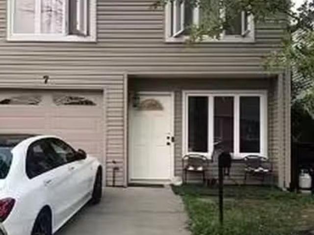 Semi Detached home 7 Victoria Rd