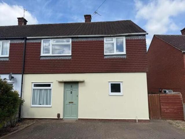Semi detached house for rent in Buckley Road, Leamington Spa, CV32