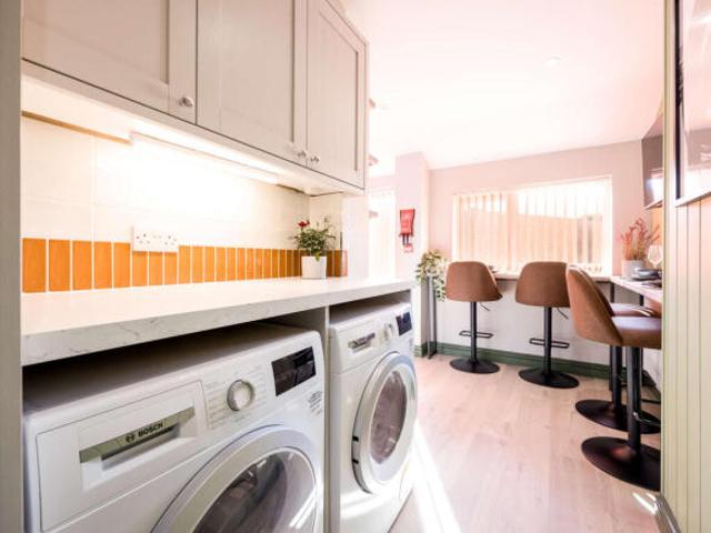 Semi detached house for rent in Crabtree Road, OX2