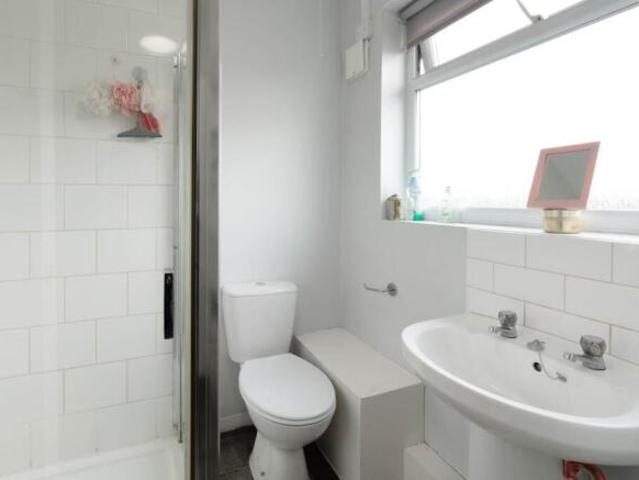 Semi detached house for rent in Somerset Close, New Malden, KT3