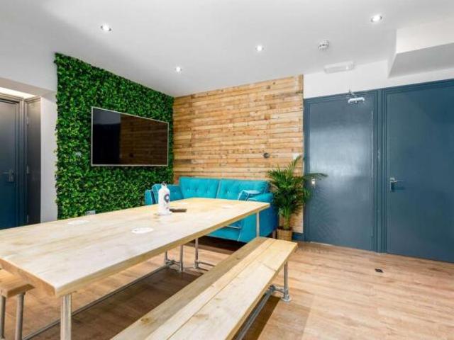 Semi detached house for rent in Westminster Way, OX2