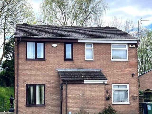 Semi detached House For Sale In Whitefield, Manchester