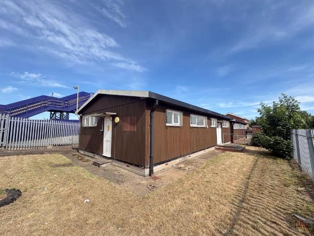 Semi detached house for sale