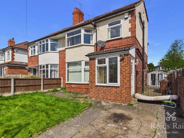 4 bedroom semi detached house to rent