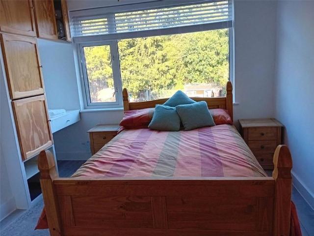 Semi detached house to rent