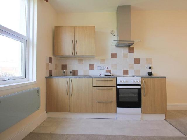 Semi detached house to rent