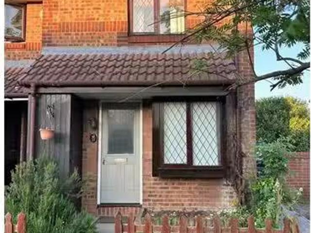 Semi detached house to rent in Boxwood Close, West Drayton UB7