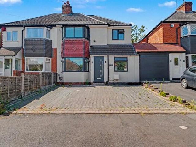 Semi Detached House To Rent In Blythsford Road, Hall Green, Birmingham, West Midlands, B28