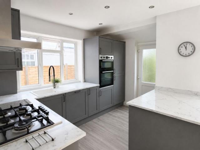 Semi Detached House to rent with 3 bedrooms, Causey Lane, Exeter