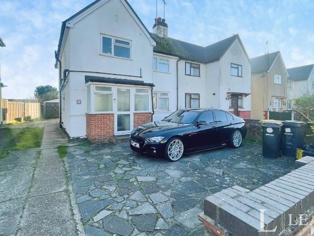 Semi detached to rent in 46 Doggetts Close, Rochford, SS4 | Leaders