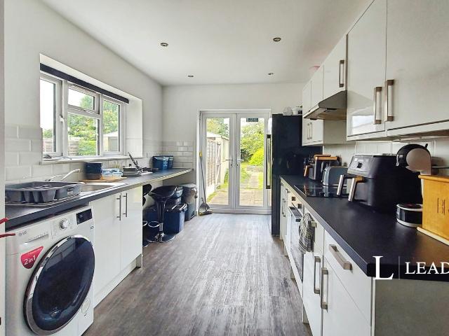 Semi detached to rent in 46 Doggetts Close, Rochford, SS4 | Leaders