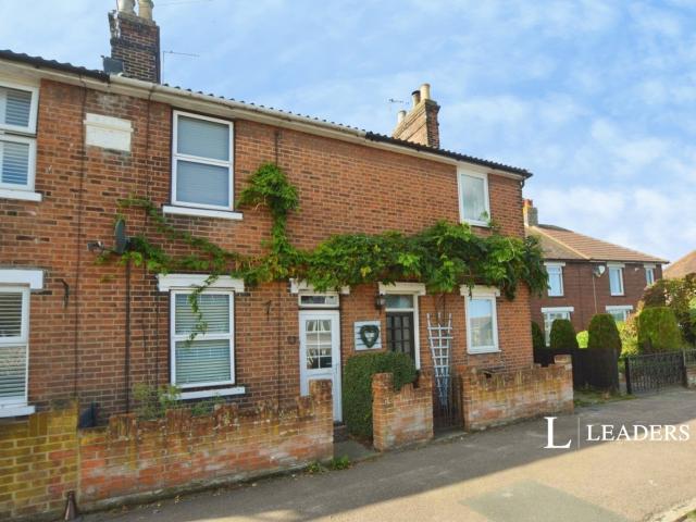 Semi detached to rent in Fingringhoe Road, Colchester, CO2 | Leaders