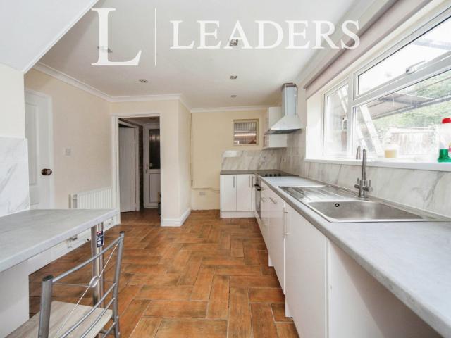 Semi detached to rent in Morcom Road, Dunstable, Bedfordshire, LU5 | Leaders