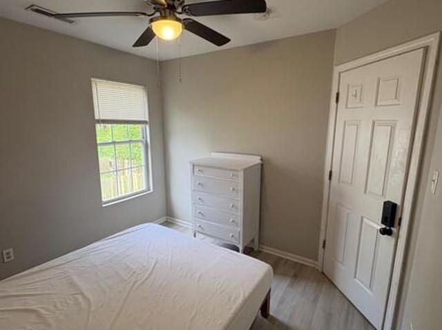Semi detached Townhome near I40 and DT Raleigh