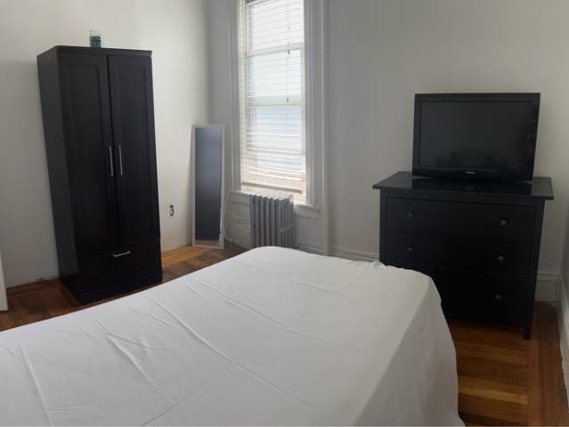 Semi Furnished Room Female Only Clean Home