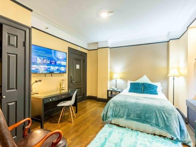 Semi Private Plus Midtown Manhattan