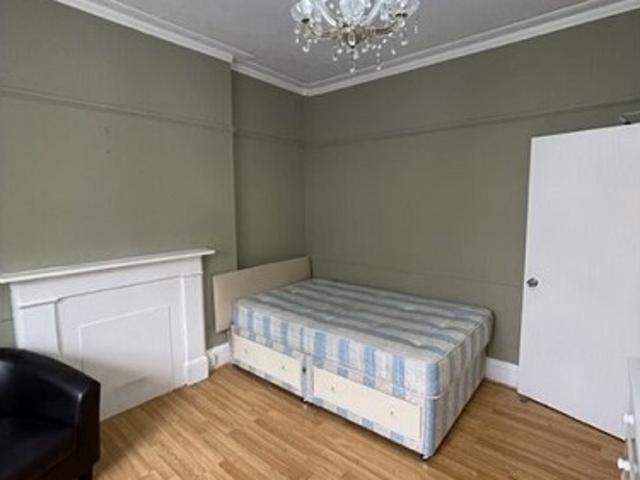 Semi Studio To Rent