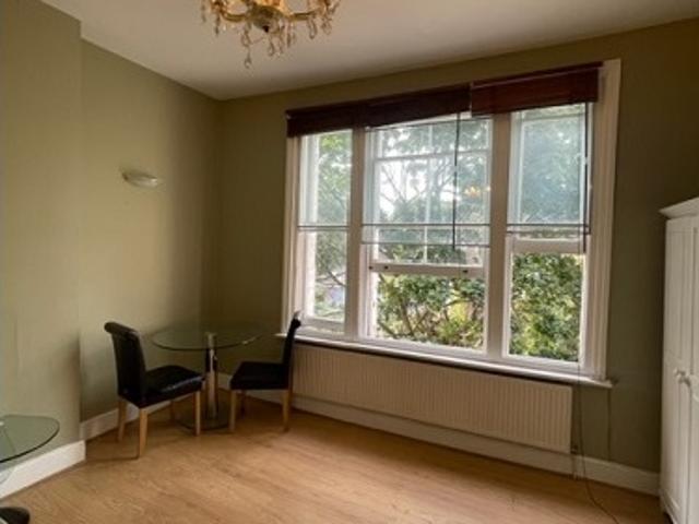 Semi Studio To Rent