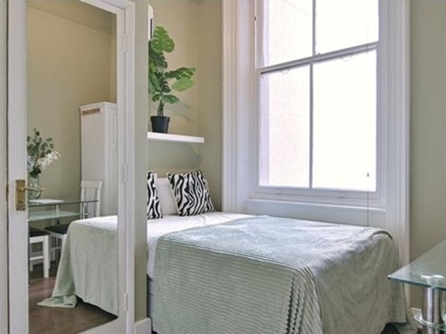 Semi Studio To Rent