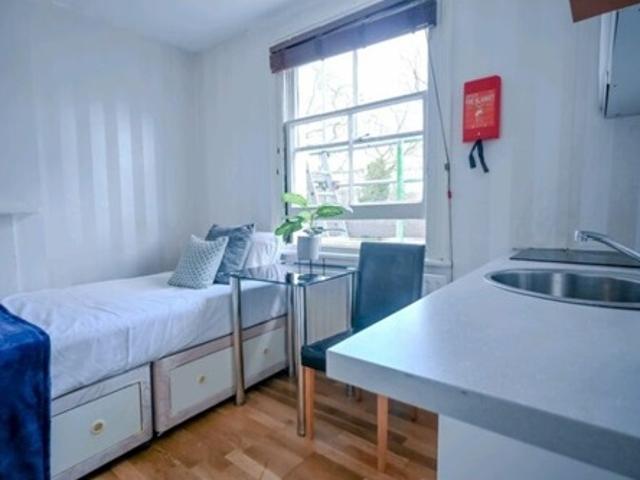Semi Studio To Rent
