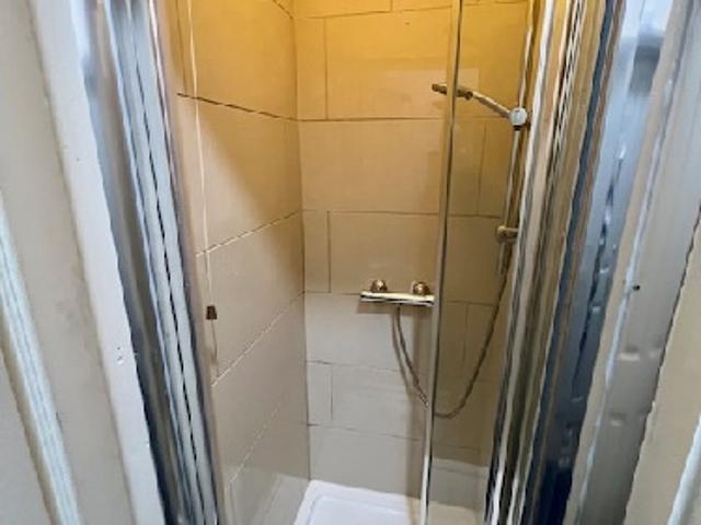 Semi Studio With Garden To Rent