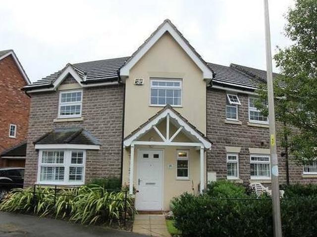 Semidetached house for rent in Weston Crewe Cheshire CW2