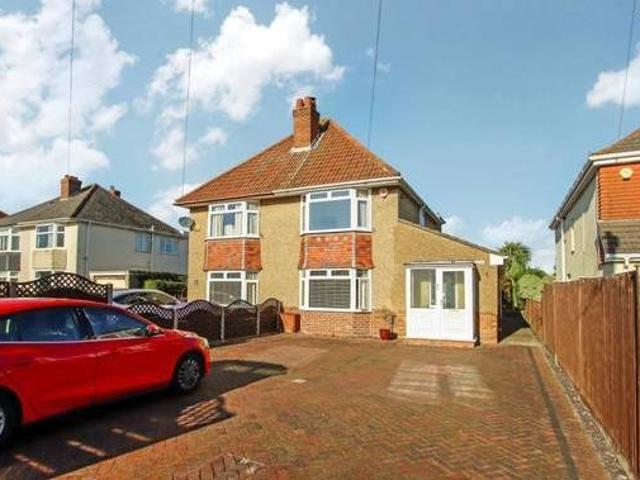 Semidetached house for sale in Church RoadLocks HeathSouthamptonSO31 6LQ SO31