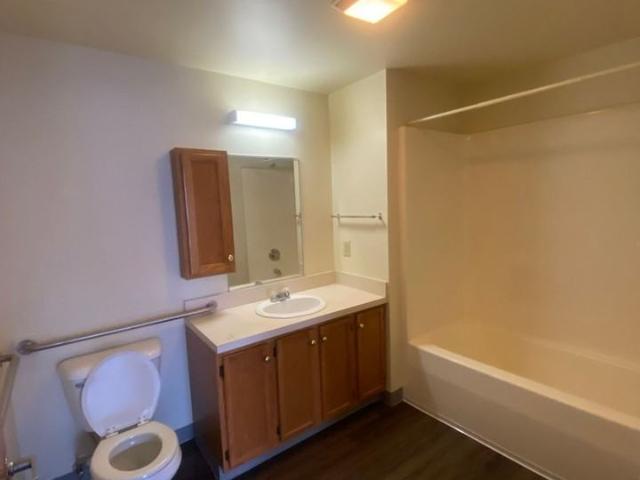 Seminole Apartments 1 Bedroom Apartment for Rent at 920 N Alabama St, Indianapolis, IN 46202 Downtown Indianapolis