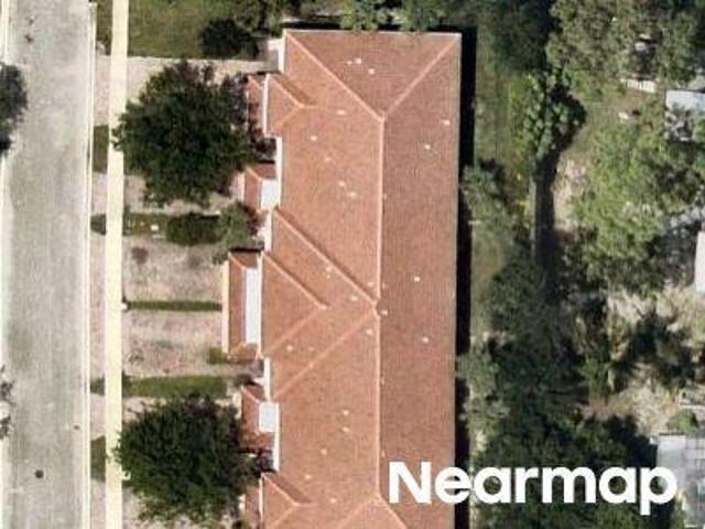 Seminole Palms Dr