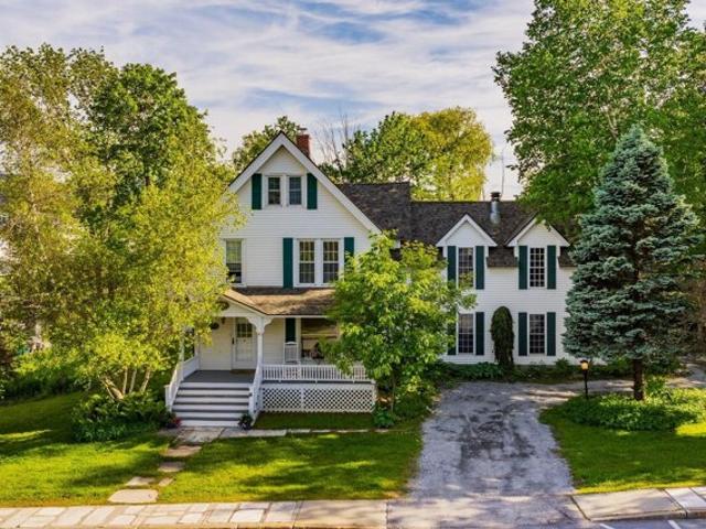 Seminary Ave, Manchester, Home For Sale
