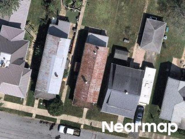 Seminary St