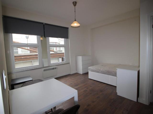 Sentinel Square, Hendon, London NW4, Studio to rent, £1,213 pcm | PrimeLocation
