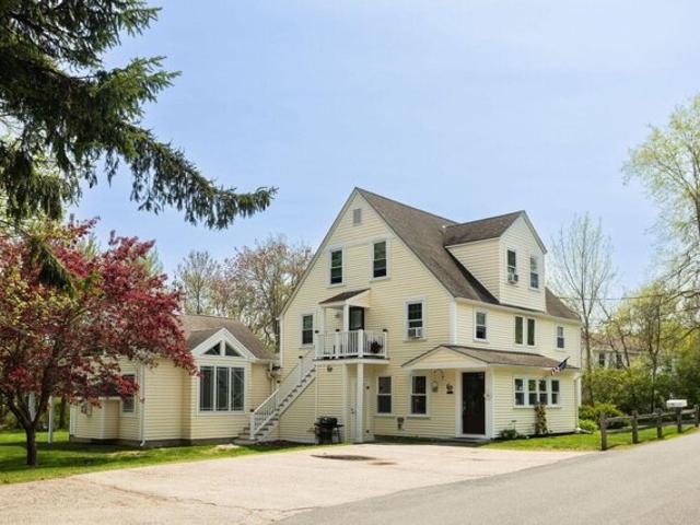 Sentry Hill Rd Apt A, York, Condo For Sale