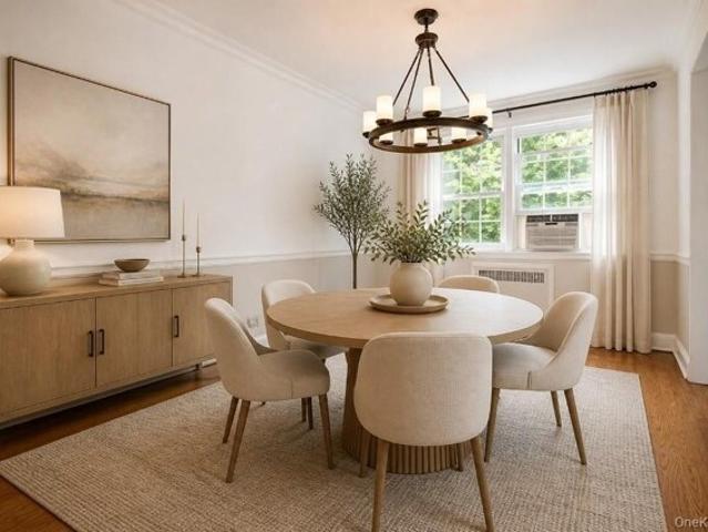 Sentry Pl Apt D, Scarsdale, Property For Sale