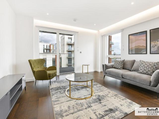 Senate Building, Lexington Gardens SW11, 2 bed flat to rent, £3,683 pcm | PrimeLocation