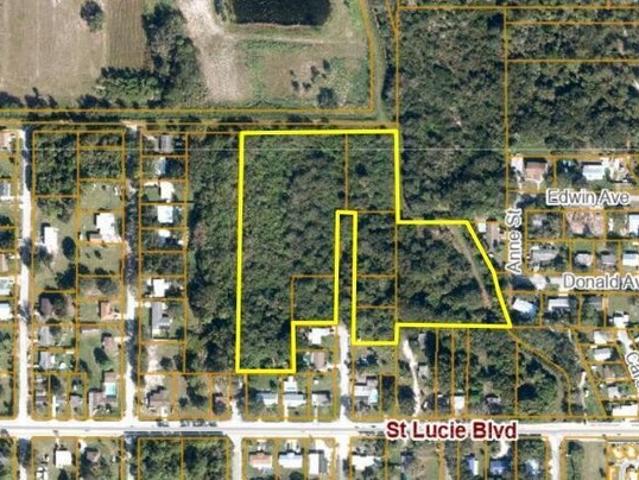 Seneca Ave, Fort Pierce, FL 34946