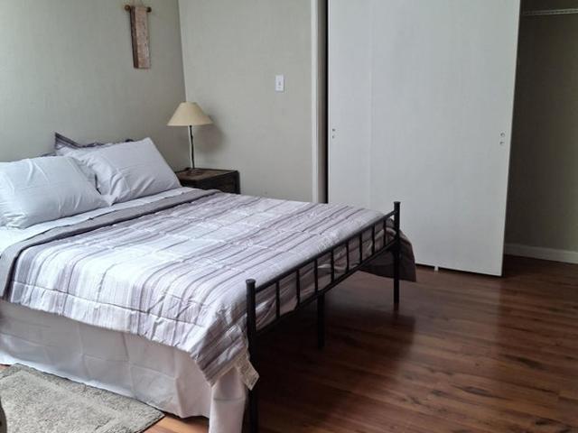SENIOR 55+ ROOM FOR RENT
