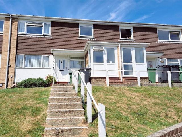 Senlac Way, East Sussex TN37 2 bed flat to rent £1,045 pcm £241 pw