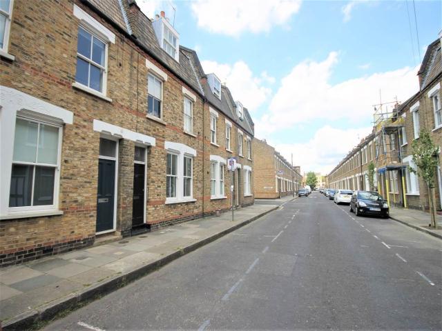Senrab Street, London E1, 2 bed flat to rent, £2,300 pcm | PrimeLocation