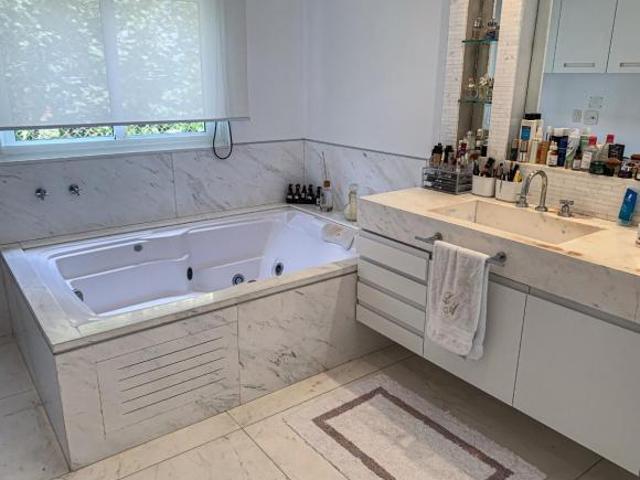 Excelente apartamento para venda em Jardim Paineiras com 5 quartos, sendo 3 suítes, 292m² remaxfro