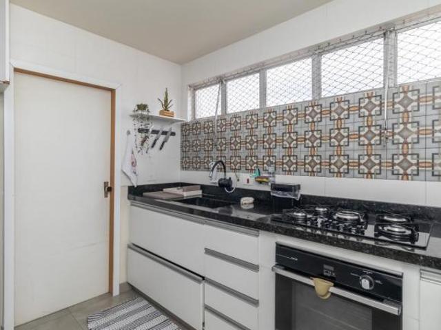 Confortável apartamento para venda em Vila Mariana com 3 quartos, sendo 1 suíte, 107m² leandro lim
