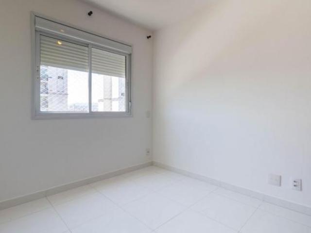 Funcional apartamento para venda e locação em Vila Anastácio com 2 quartos, 55m²