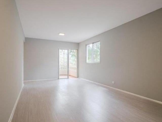 Atraente apartamento para venda em Itaim Bibi com 3 quartos, sendo 1 suíte, 115m²