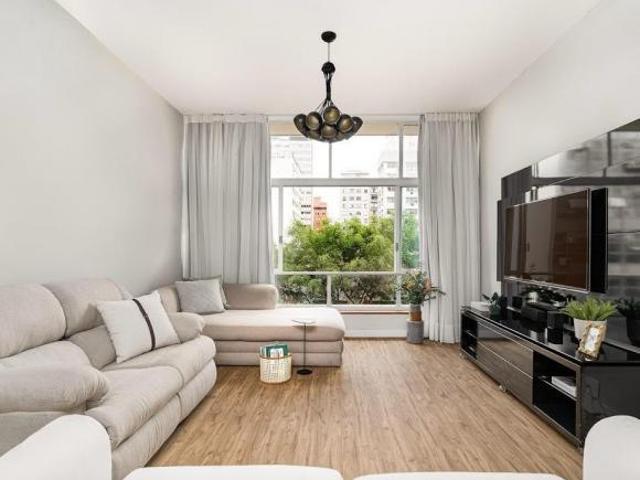 Versátil apartamento para venda em República com 5 quartos, sendo 2 suítes, 294m²