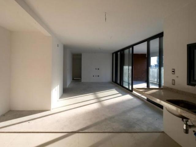 Deslumbrante apartamento para venda em Sumaré com 4 quartos, sendo 2 suítes, 157m²