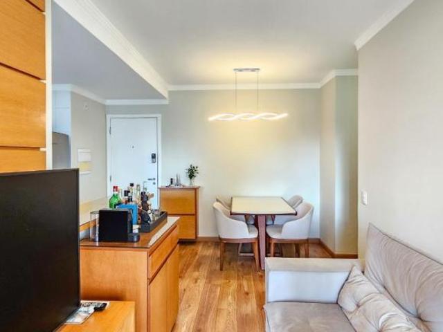 Agradável apartamento para venda em Vila Anastácio com 2 quartos, 55m²