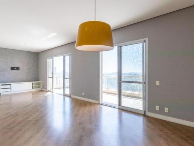 Agradável apartamento para venda em Vila Andrade com 4 quartos, 171m²
