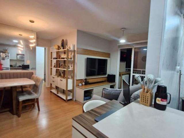 Imperdível apartamento para venda em Vila Guedes com 2 quartos, sendo 1 suíte, 57m²